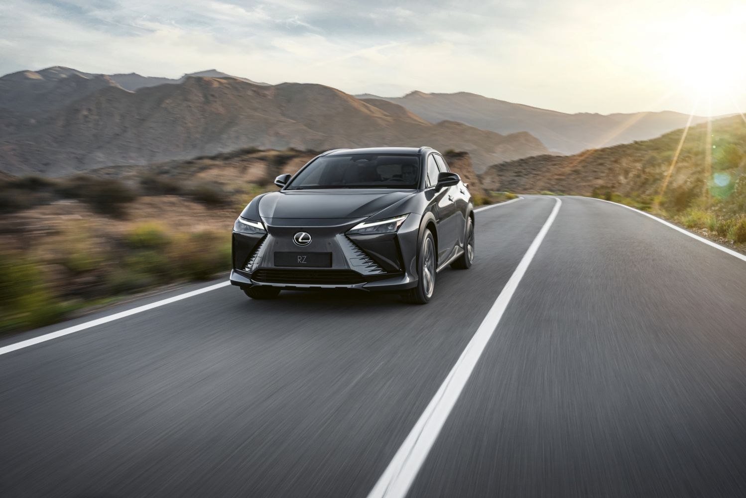 Lexus RZ technical specifications and fuel economy